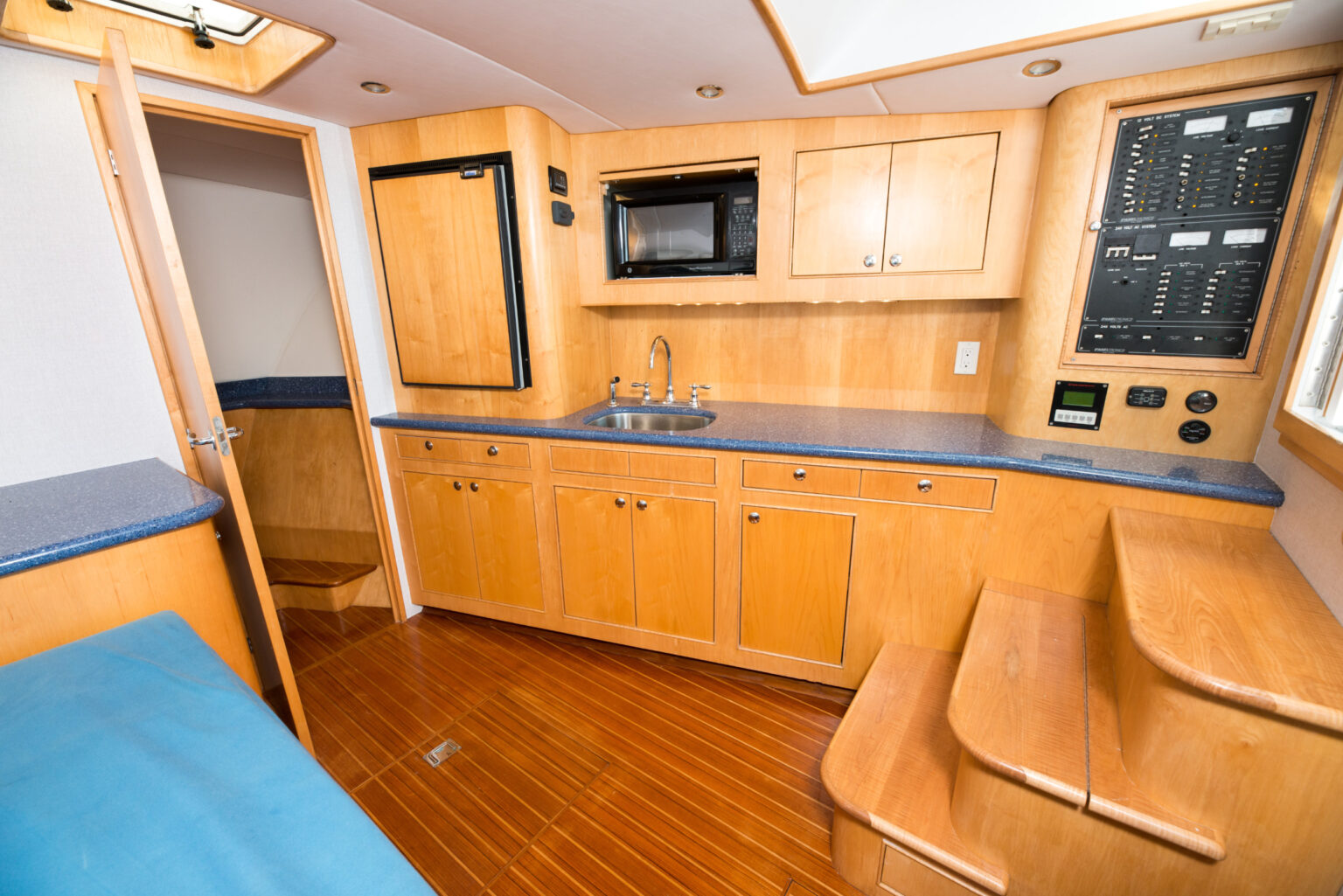 Caison 38 - Caison Yachts